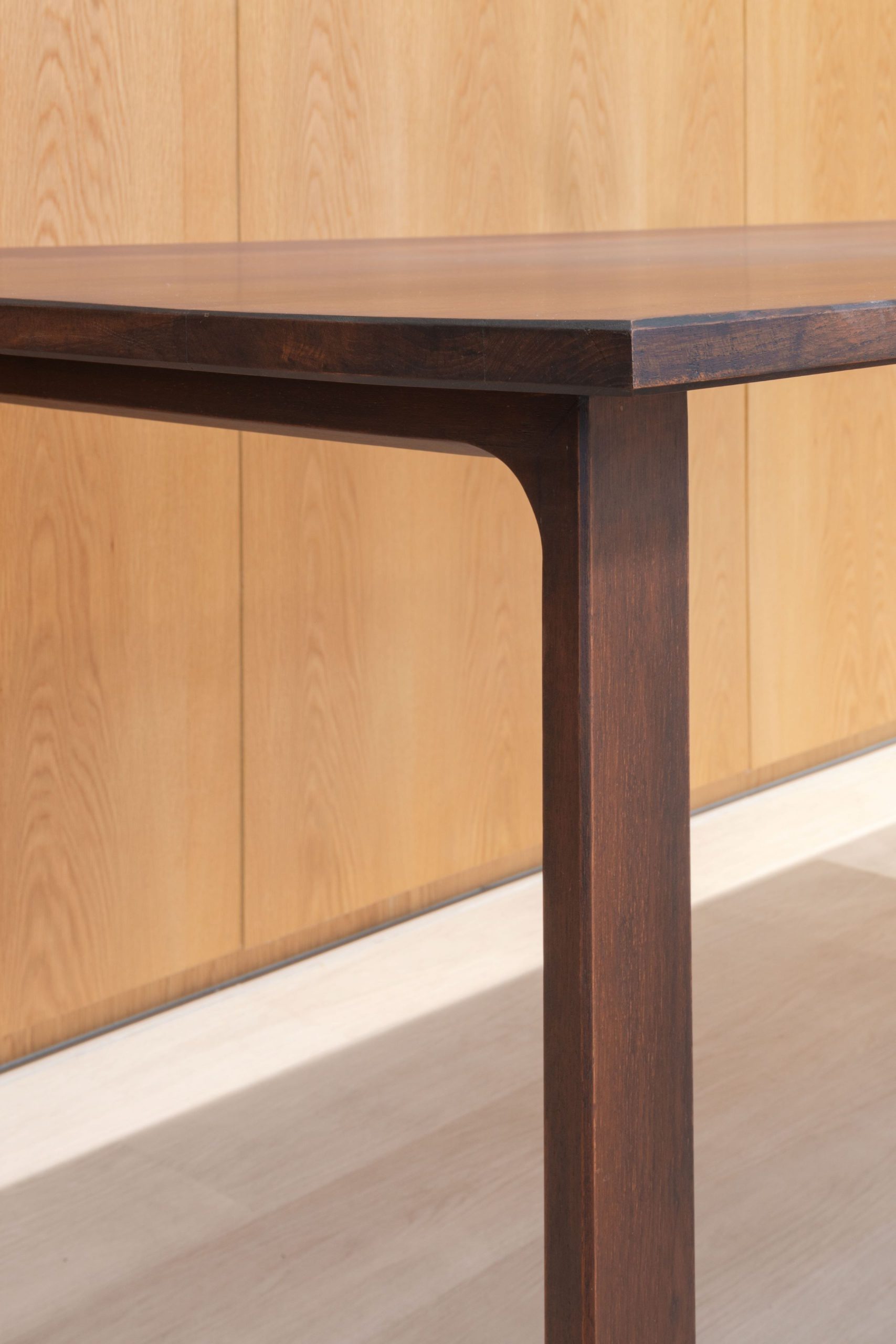 Coot Table - theliving101