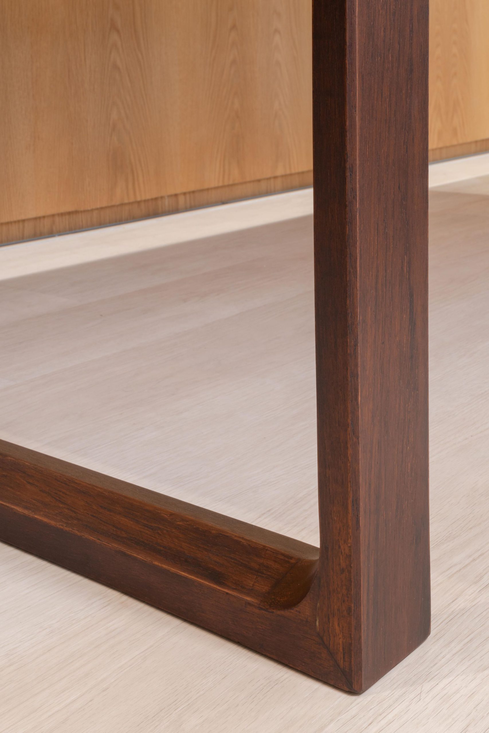 Coot Table - theliving101